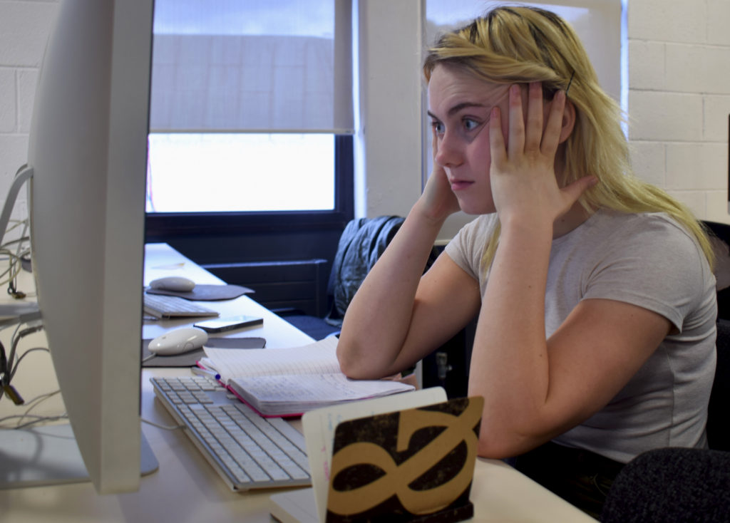 Living with Borderline Personality Disorder – The College View